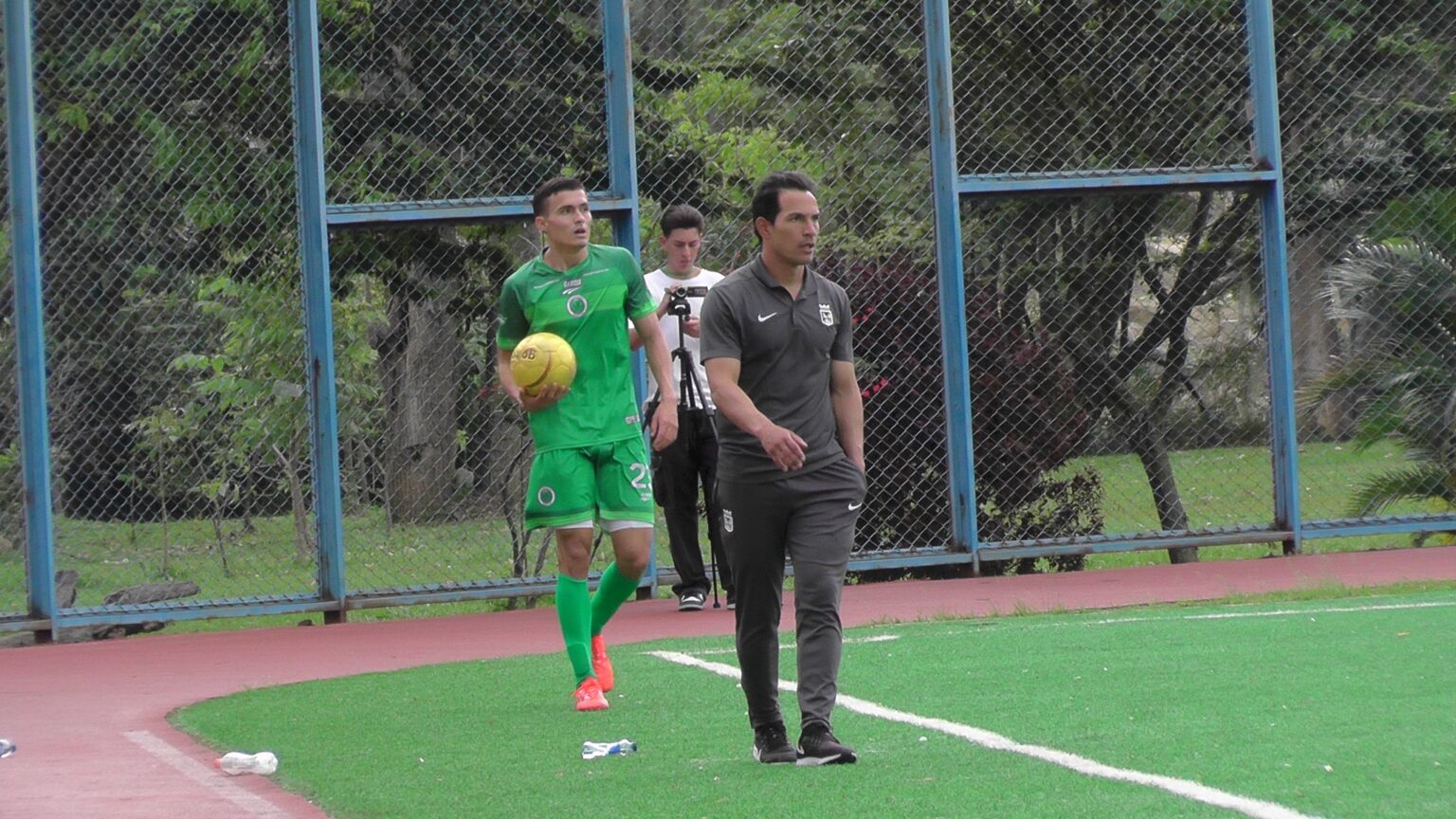 Diego Arias DT y Diego Mazo AT, integrantes del CT interino del VERDE ...